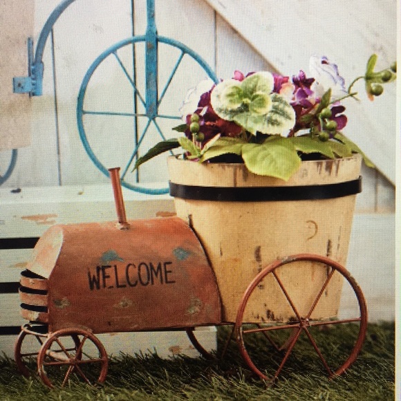 Accents | Rustic Farmhouse Tractor Metal Wood Planter | Poshmark
